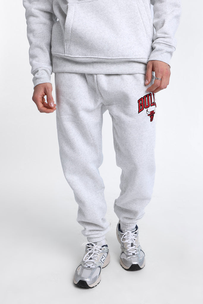 Chicago Bulls Embroidered Sweatpants – West49
